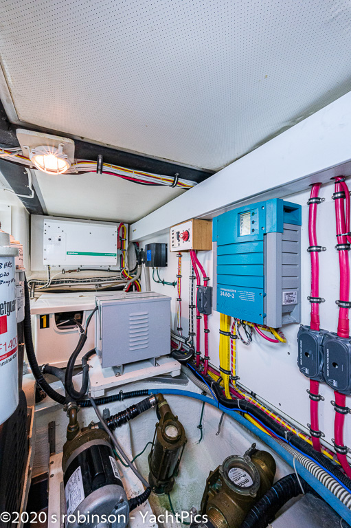 _Engine_Room7.jpg